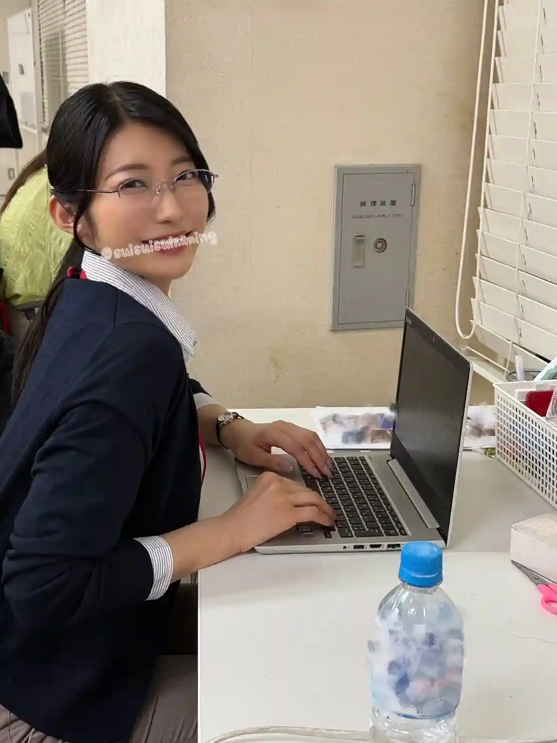 Funcionária de Escritório da SOD Moriya Yoshino estreia no AV